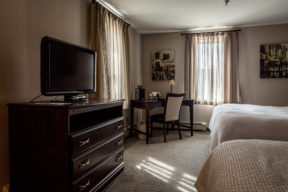 Photo Gallery - Sterling, MA Accommodations | Chocksett Inn